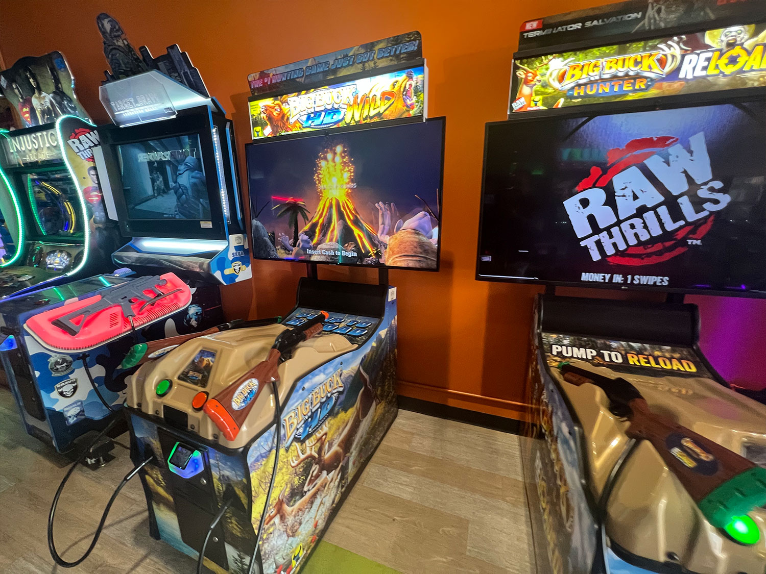 A Review of Red Rocket Retro Arcade - Gatlinburg Arcade Action ...